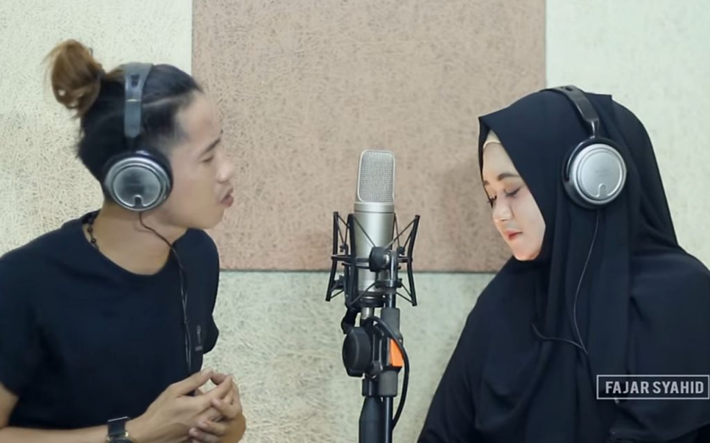 Fajar Syahid-Aisyah Icha Rilis Single Baru 'Maelang Rassah' | Madura Today
